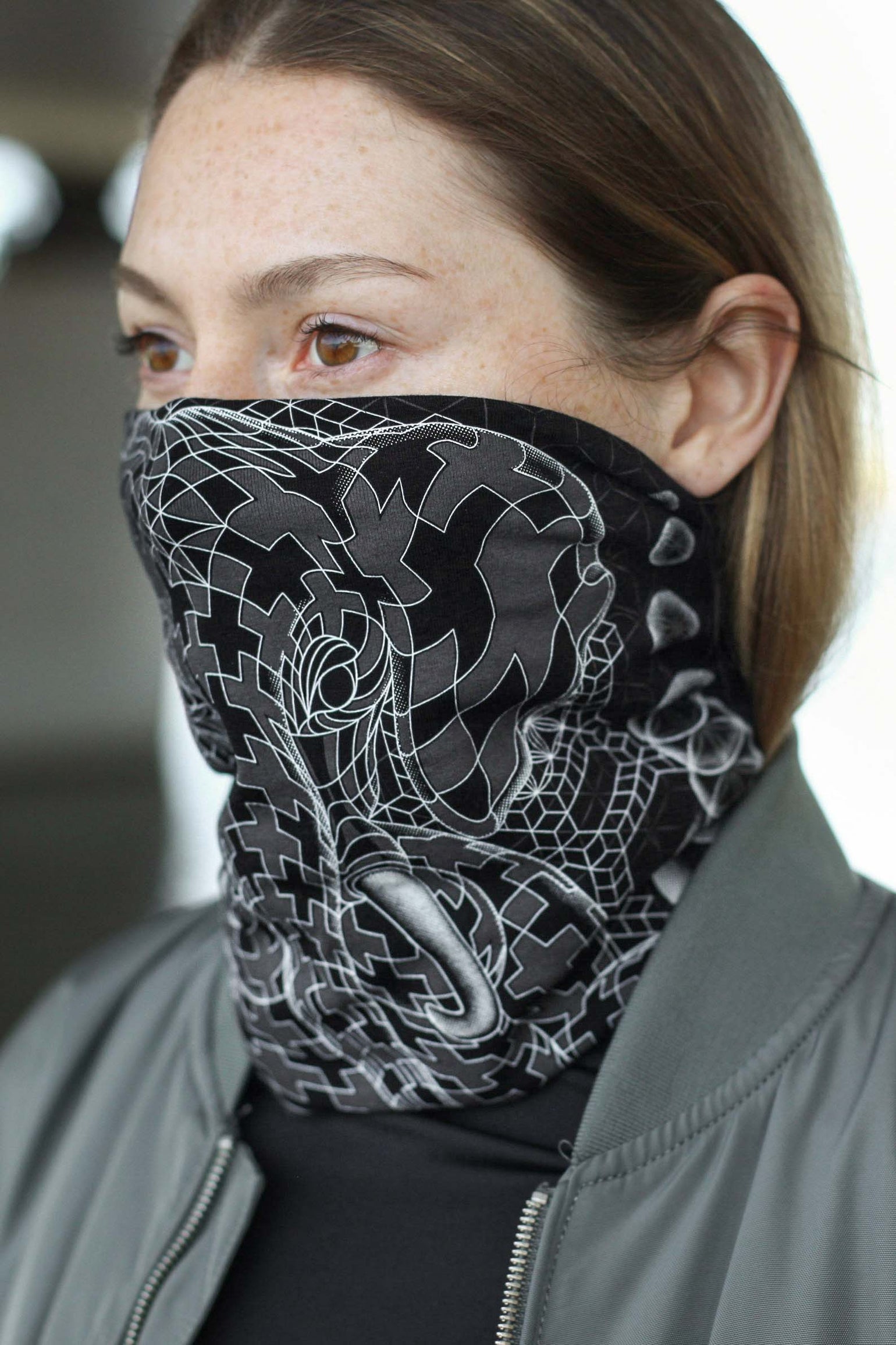 Cotton Neck Gaiter – symbolika